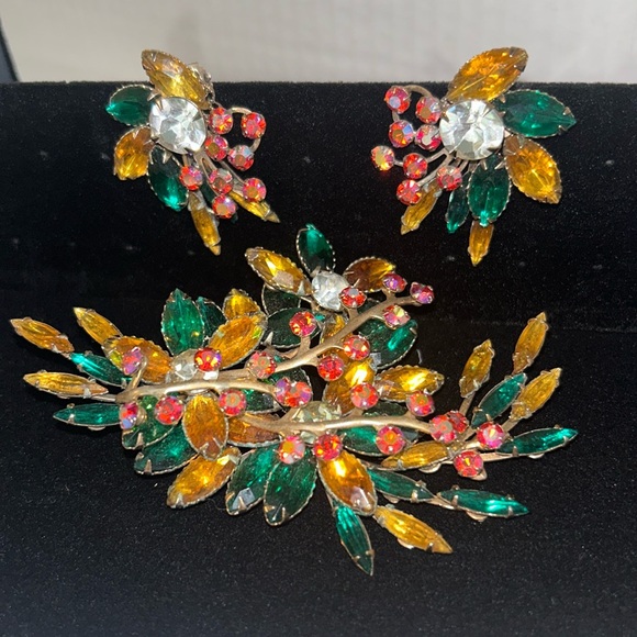 Albert Weiss | Jewelry | Vintage Albert Weiss Green Gold Rhinestone ...